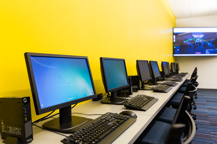 Cyber Lab | Walsh - Graduate & Undergraduate Business Degrees